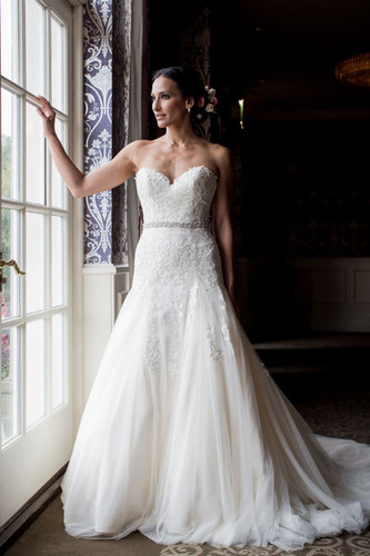 Victoria Kay bridal gown | Annileen Florence