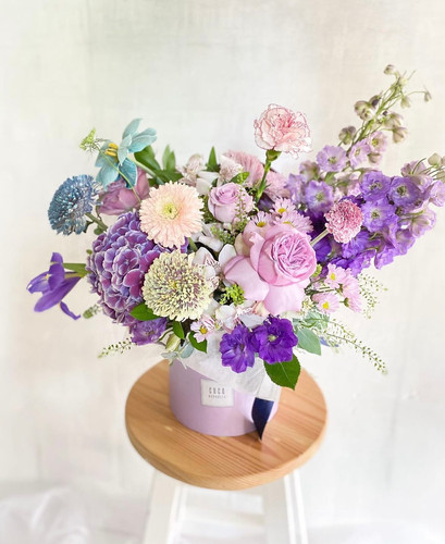 Premium Mix Flowers Bloombox | Coco Bouquets