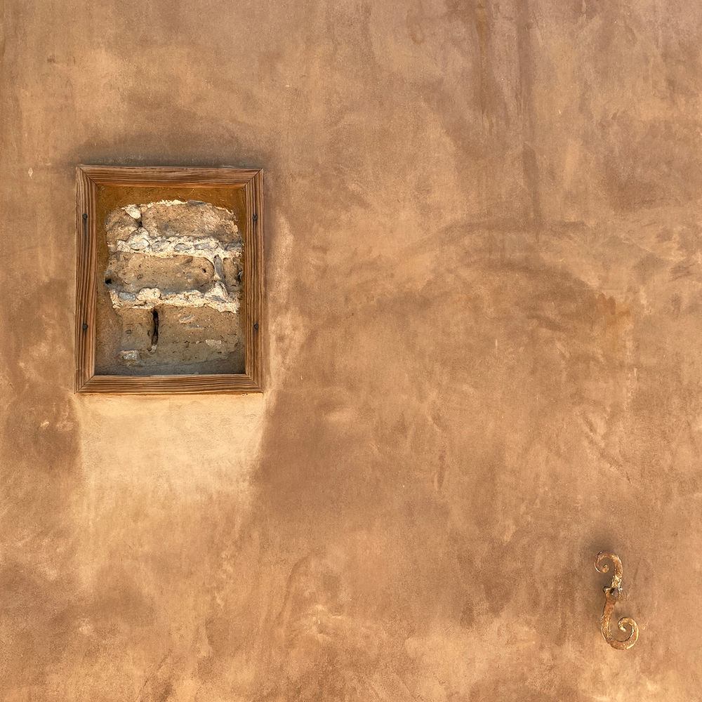 Adobe, Vigas, & Kiva Fireplaces Explained