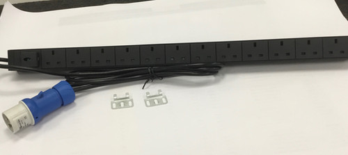 12 Way 16 Amp Commando Vertical PDU | Prism Enclosures