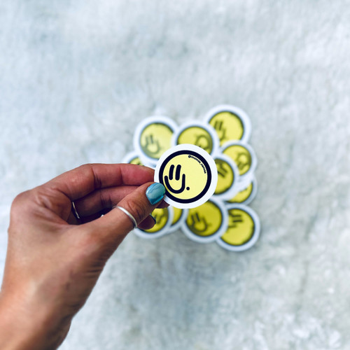 MOMO'S SMILEY | momoscanvas.com