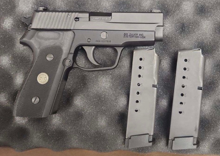 Pre-Owned Beautiful Excellent Condition Sig Sauer P225 9mm 2 mags ... $749