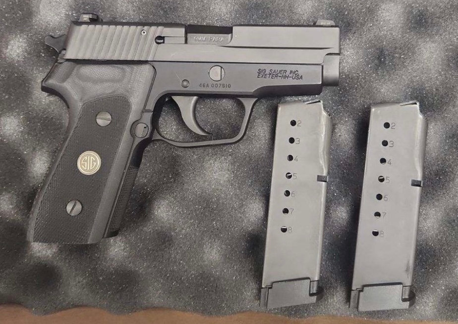 Pre-Owned Beautiful Excellent Condition Sig Sauer P225 9mm 2 mags ... $749