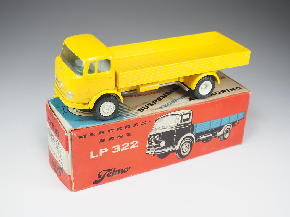 TEKNO - 910 - Mercedes Benz LP 322 - Jaune - En boite | BRICABOCK