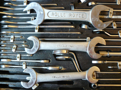 Rolls Royce Engine Service Tool Kit | SpencerArchitectural