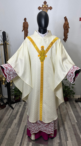 White /Cream Collared Gothic Chasuble + Stole - Filii Dei | Dallas ...