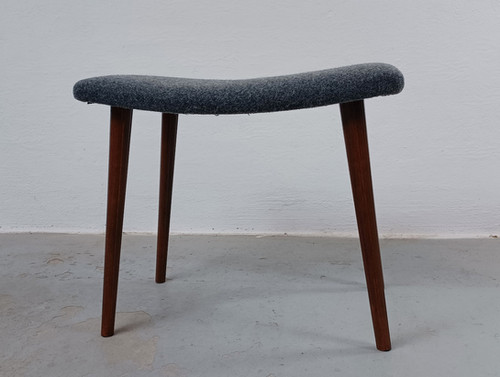 1950's Fully Restored and Reupholstered Danish stool | Greatmodern2