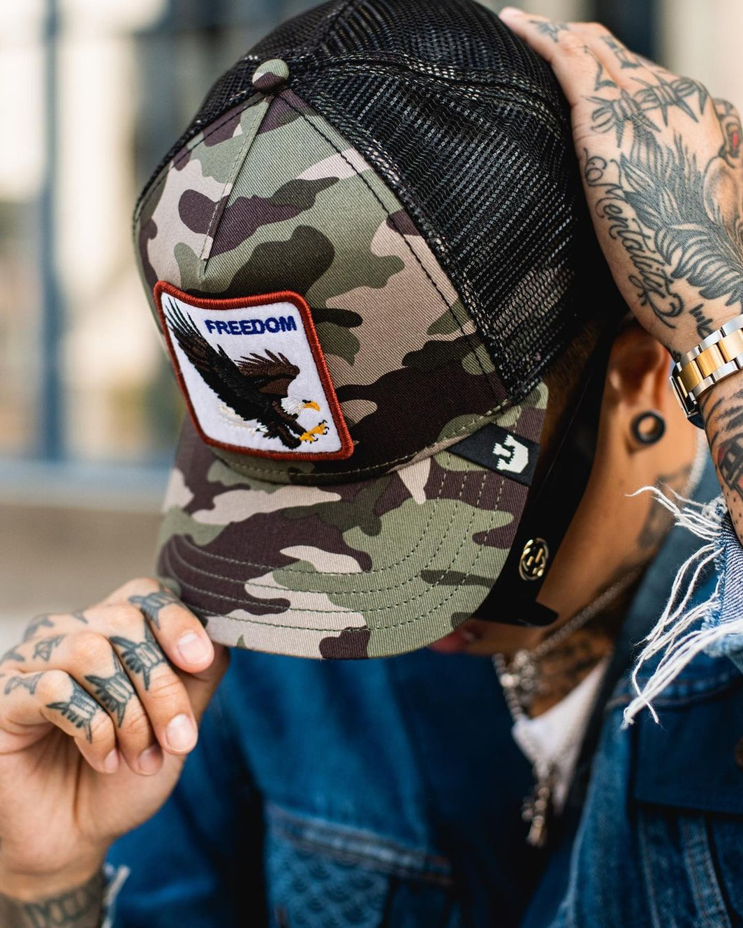 BRANDS | 313 distribution