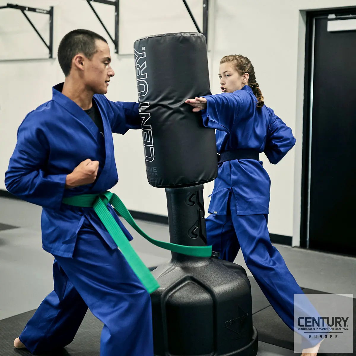 Century Wavemaster | Mario’s Sport Shop