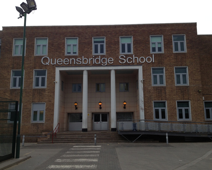 Queensbridge School | APiC UK Limited