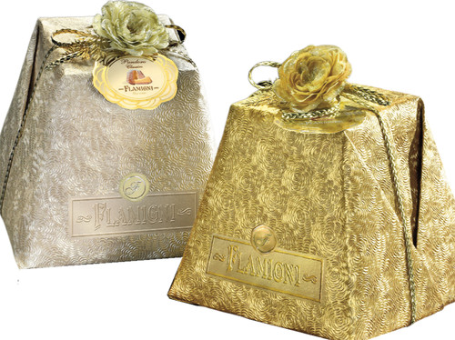 Pandoro Cake in Dubai Hand Wrapped Gold or Silver - IFM Gourmet Dubai ...