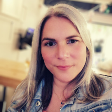 Doodle Keg Illustrator & Surface pattern design