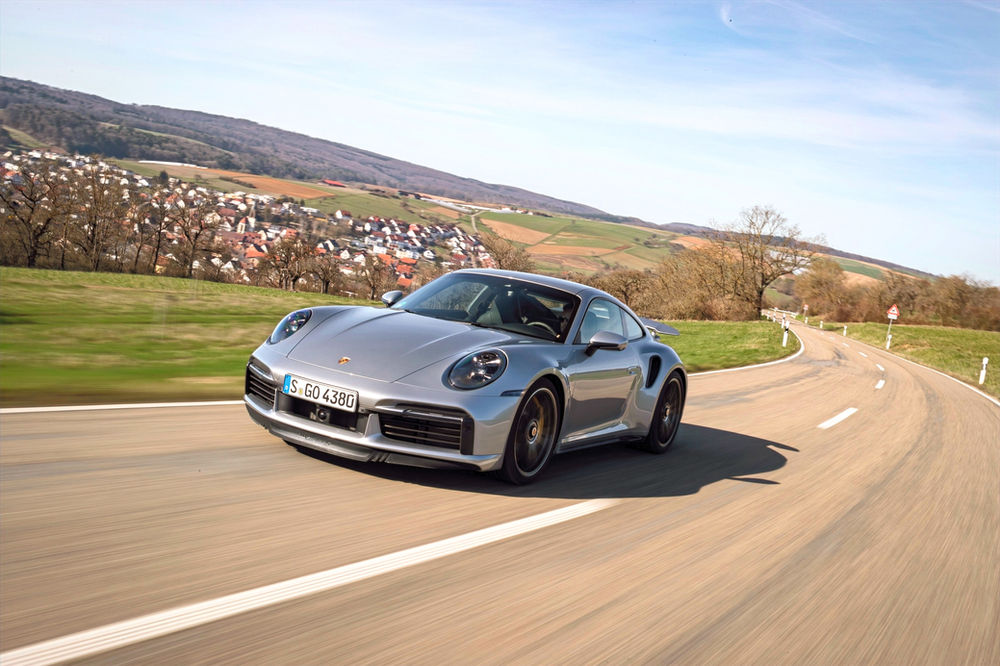 PORSCHE 911 TURBO DRAG RACES