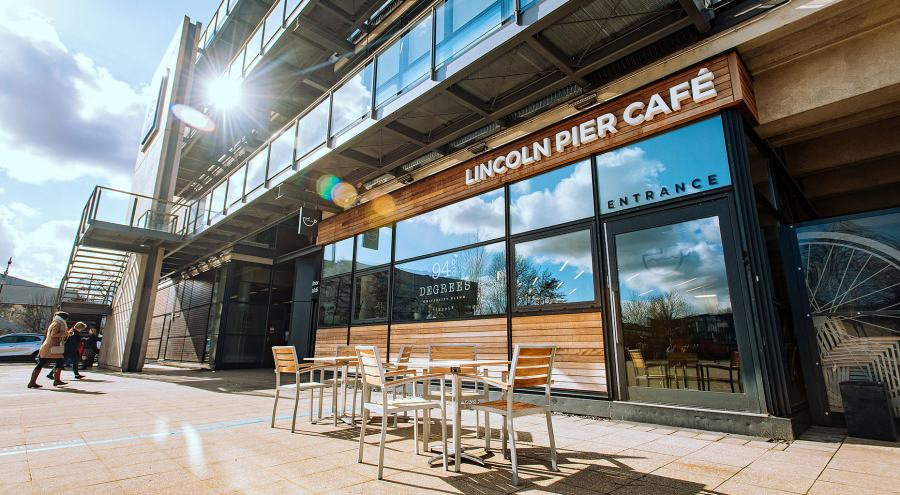 LINCOLN PIER CAFÉ