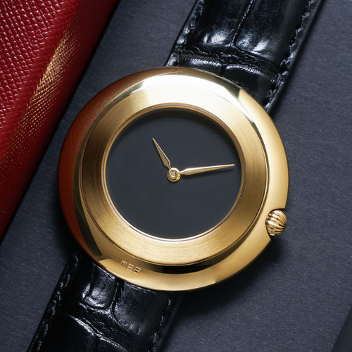 M33 - Zero G (gold) by Makina Watches
