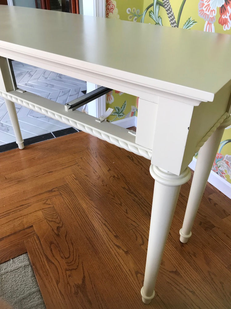 The Little Table that Got Lacquered