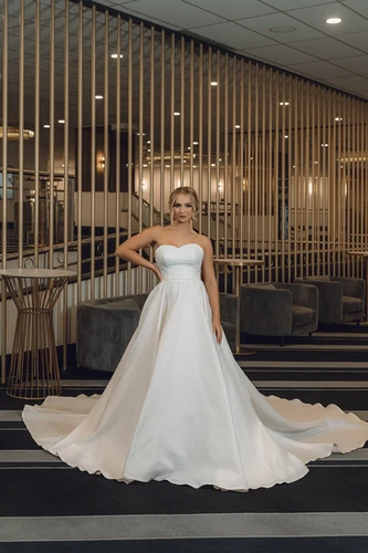 Anniston | Barossa Bridal