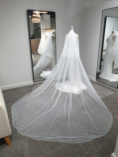 Steph- 2 Tier Pearl Edge | Barossa Bridal