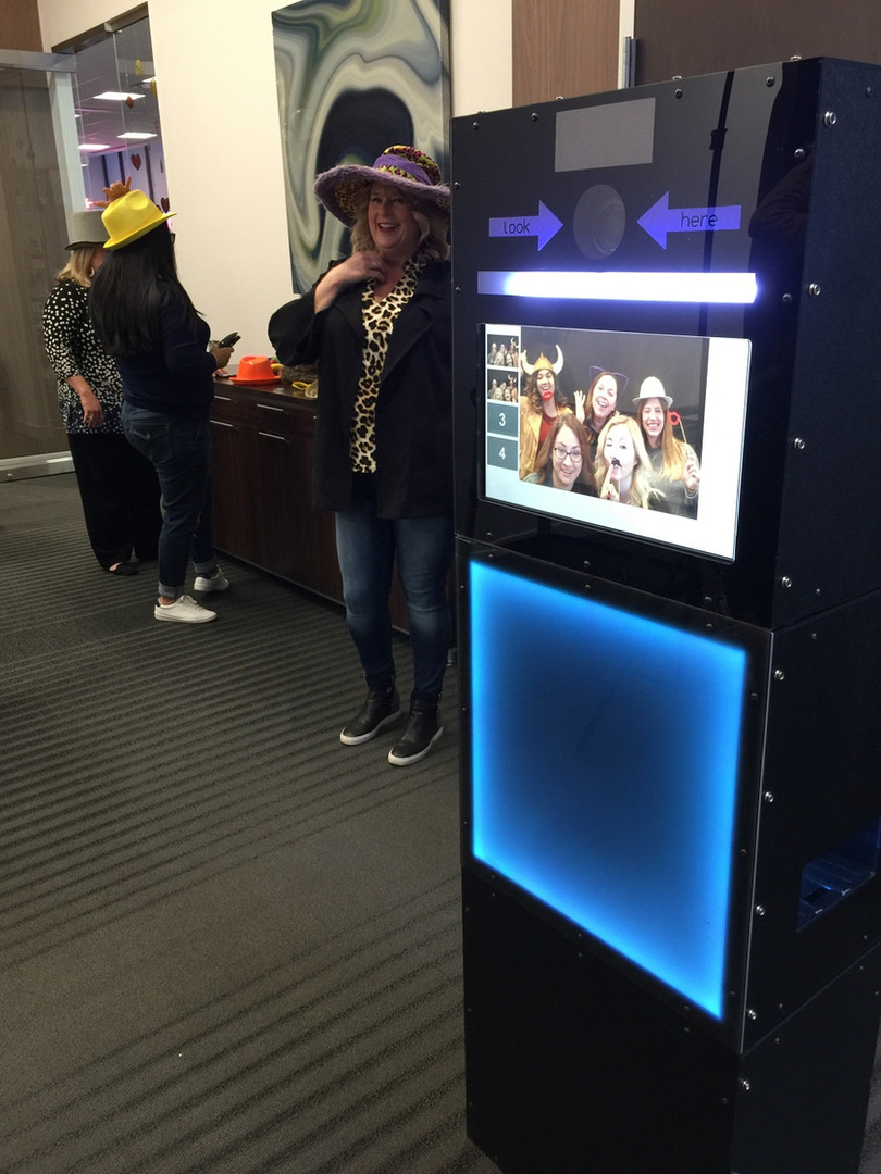 Open Air and Enclosed Photo Booths | Party Time Photo Booths