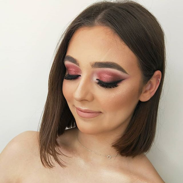 Fullscreen Page | Sydney Makeup Artist