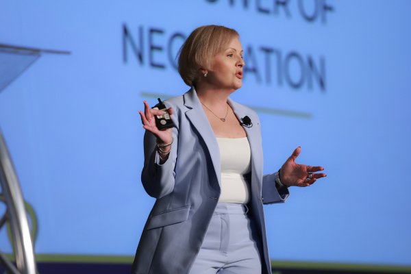 Mastering the Mindset Shift: Transforming from Employee to CEO for ...