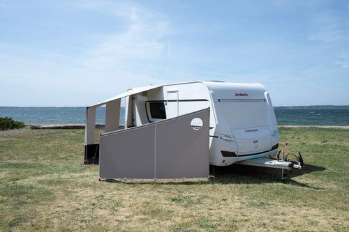 Isabella Levo Windscreen | caravan-megastore