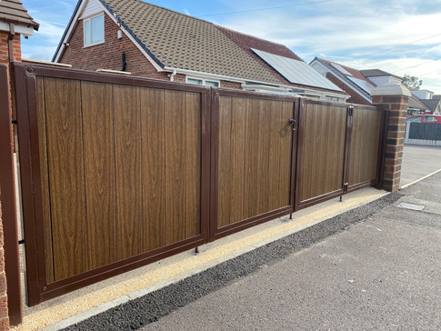 COMPOSITE DOUBLE GATES