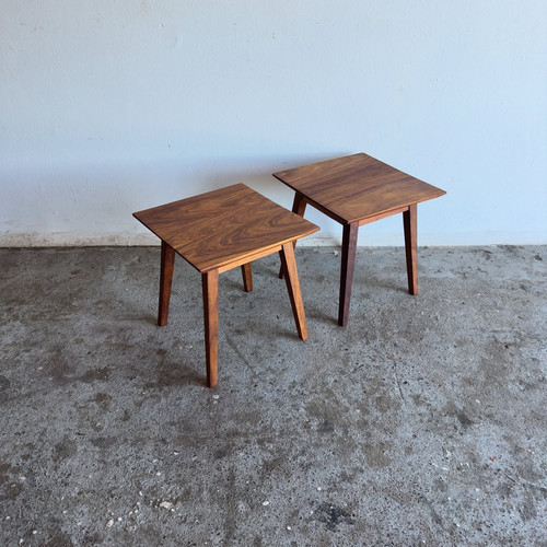 2 x Mid-century small square coffee tables | Klassiek
