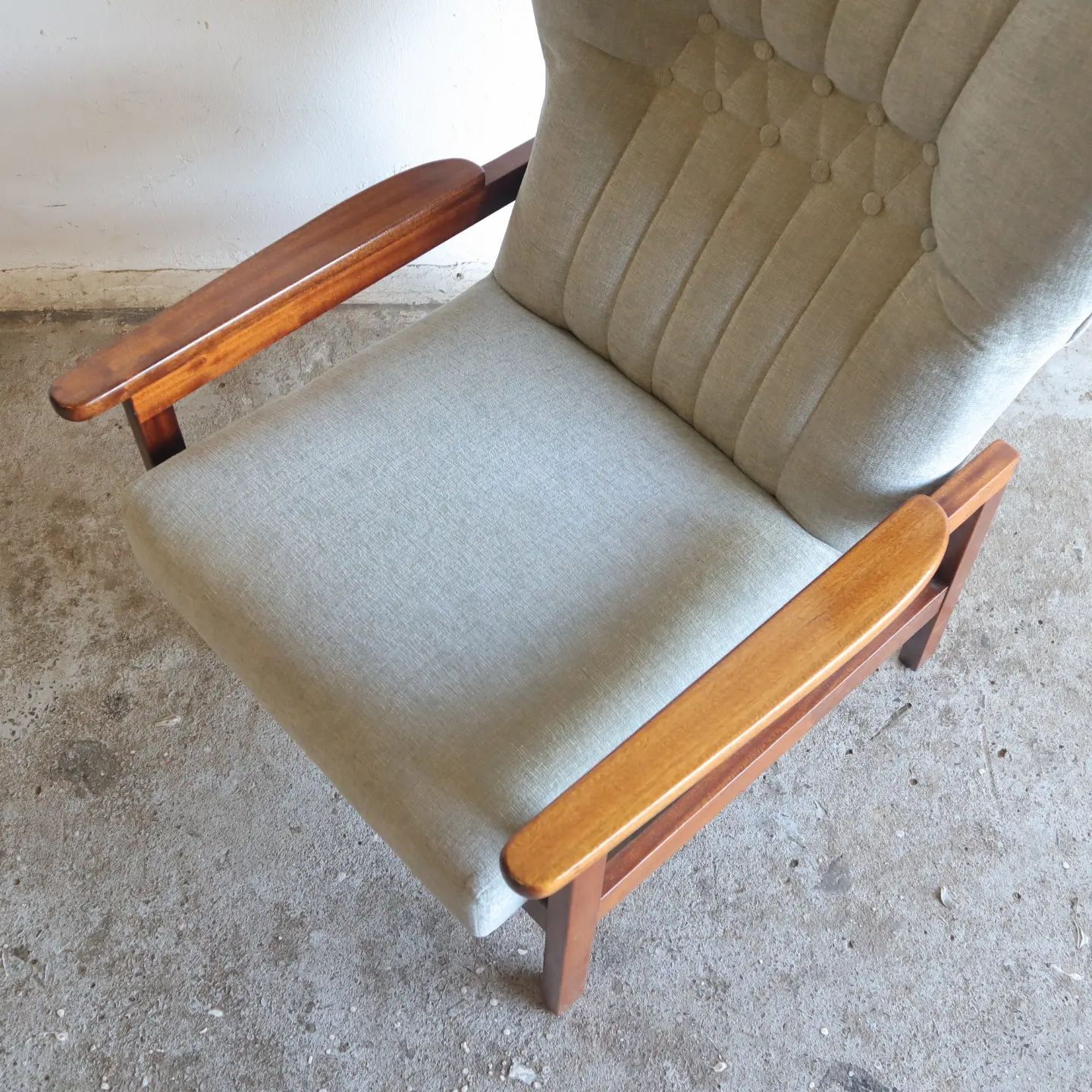 Mid-Century wingback rocking chairs | Klassiek