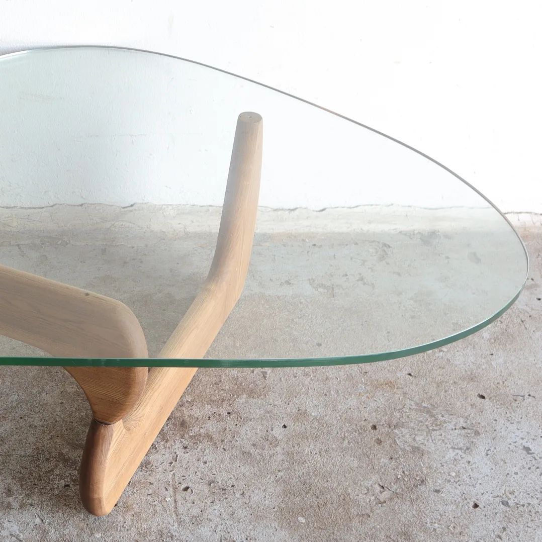 Noguchi style coffee table | Klassiek