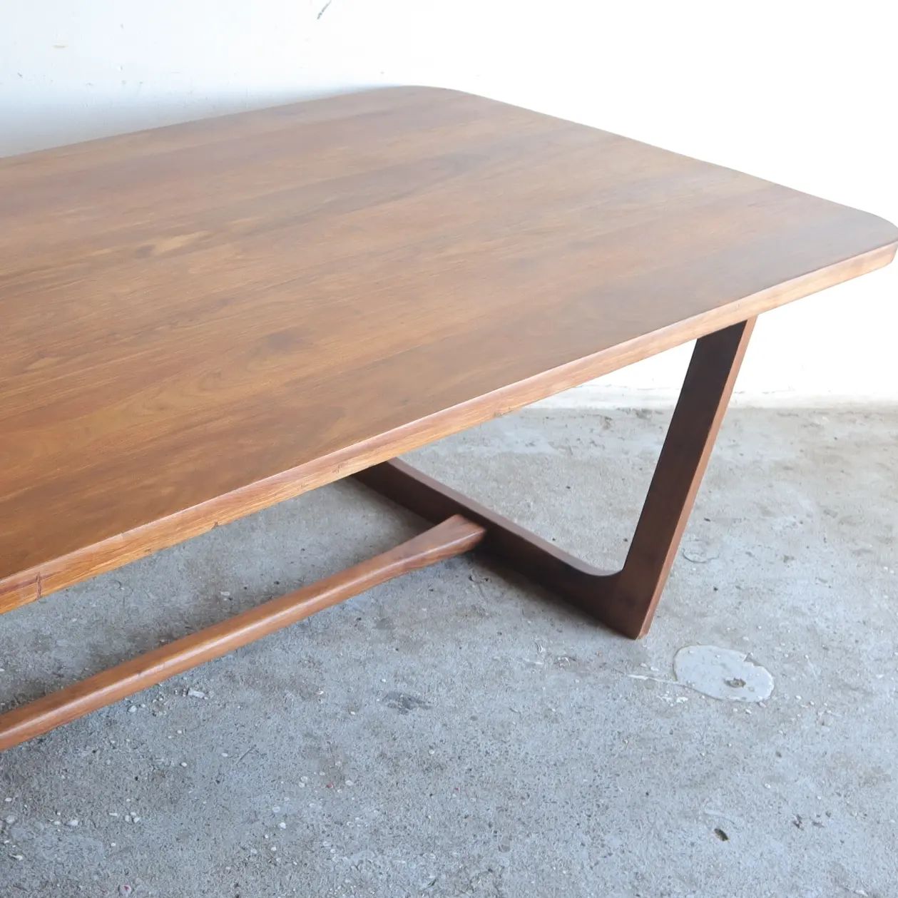 Mid-Century 10 seater solid Kiaat dining room table | Klassiek