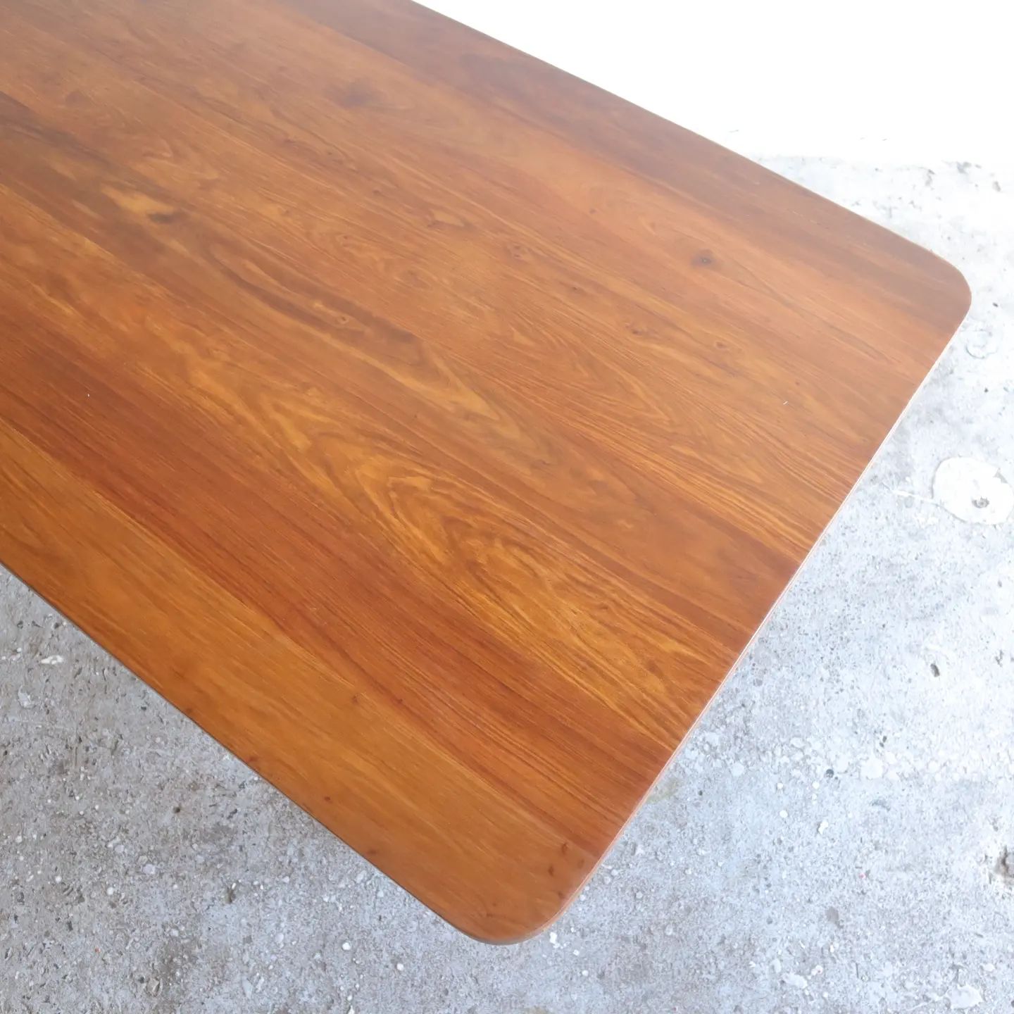 Mid-Century 10 seater solid Kiaat dining room table | Klassiek