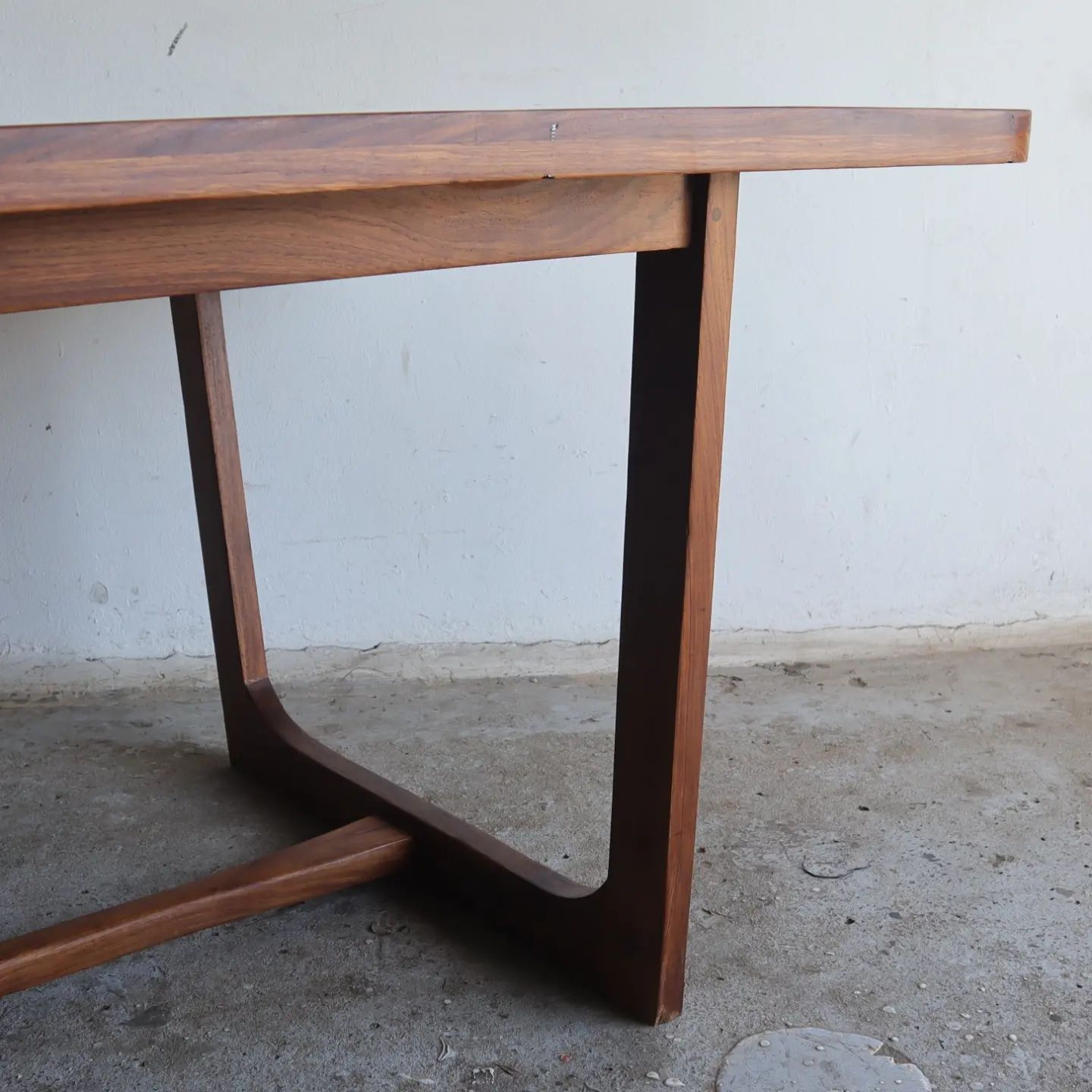 Mid-Century 10 seater solid Kiaat dining room table | Klassiek