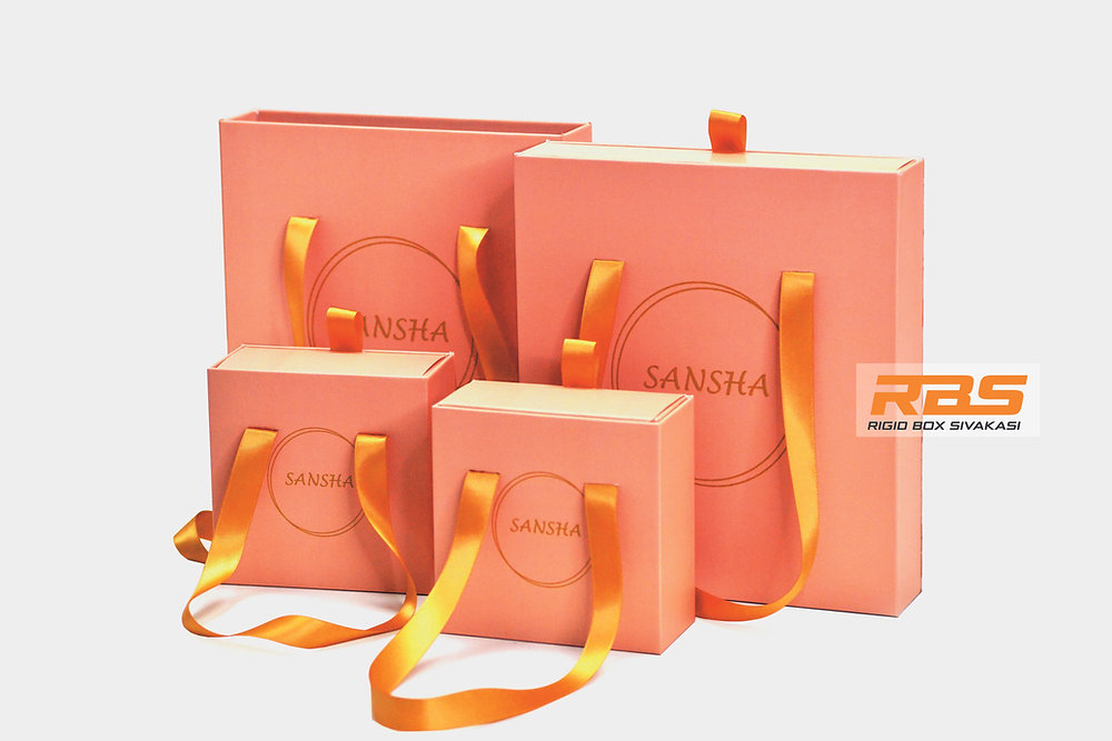 What are the benefits of Luxury Custom Packaging Boxes?