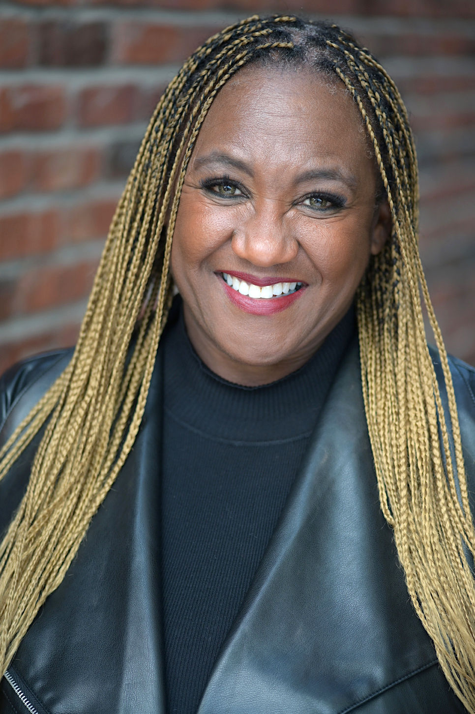 Sonya Huggins | LMO Talent | Canada