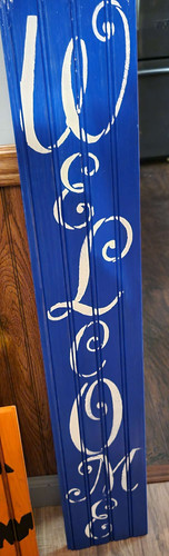 Blue and White Welcome sign | Bird S Treehouse