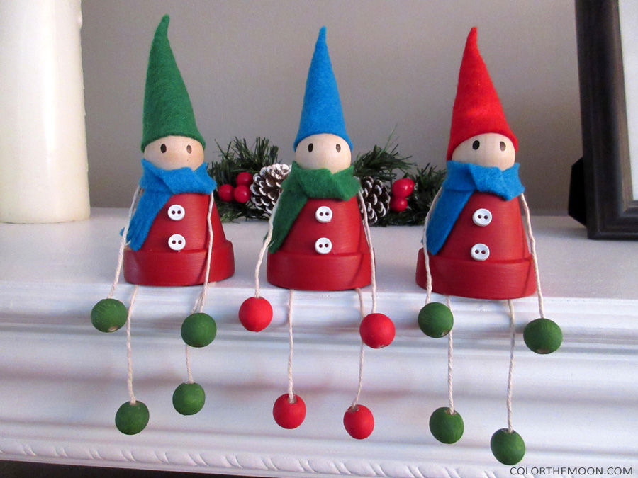 FELT AND BEAD HOLIDAY ELVES CRAFT