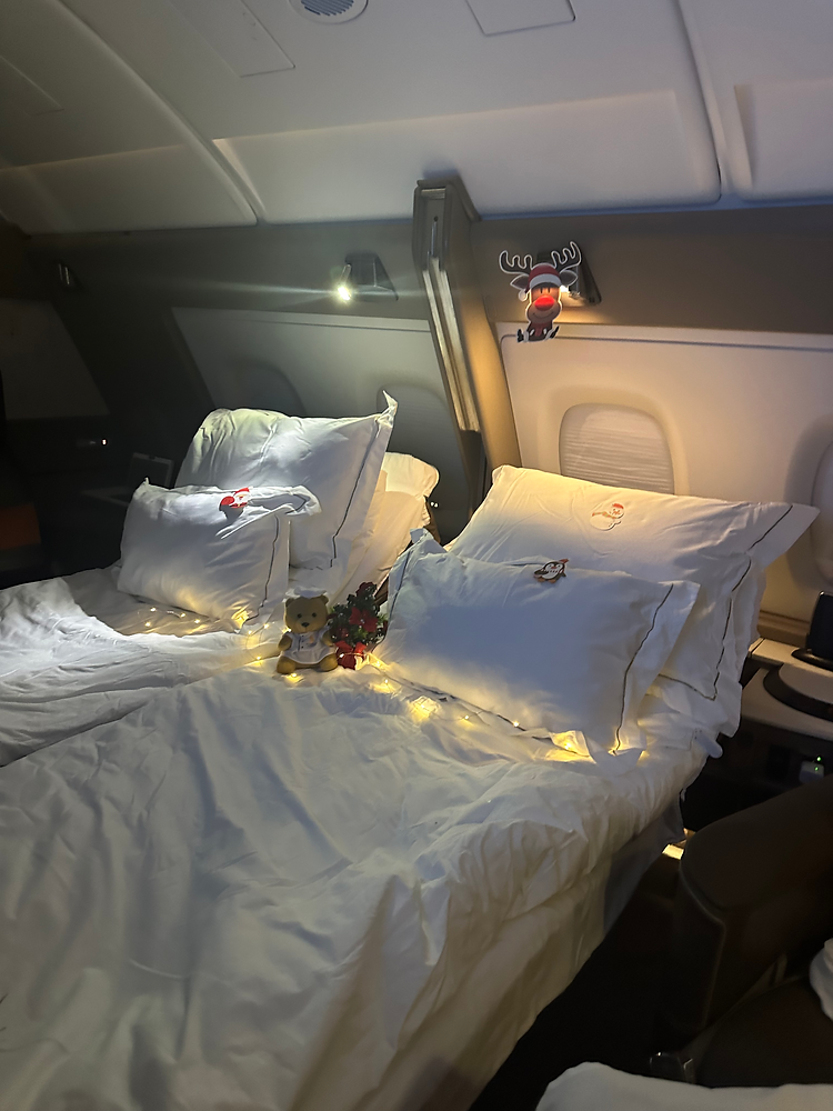 Review: Singapore First Class Suites From Singapore To Delhi On The A380