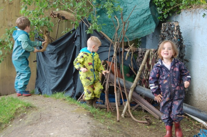 Cooking, Crafts and Den Building