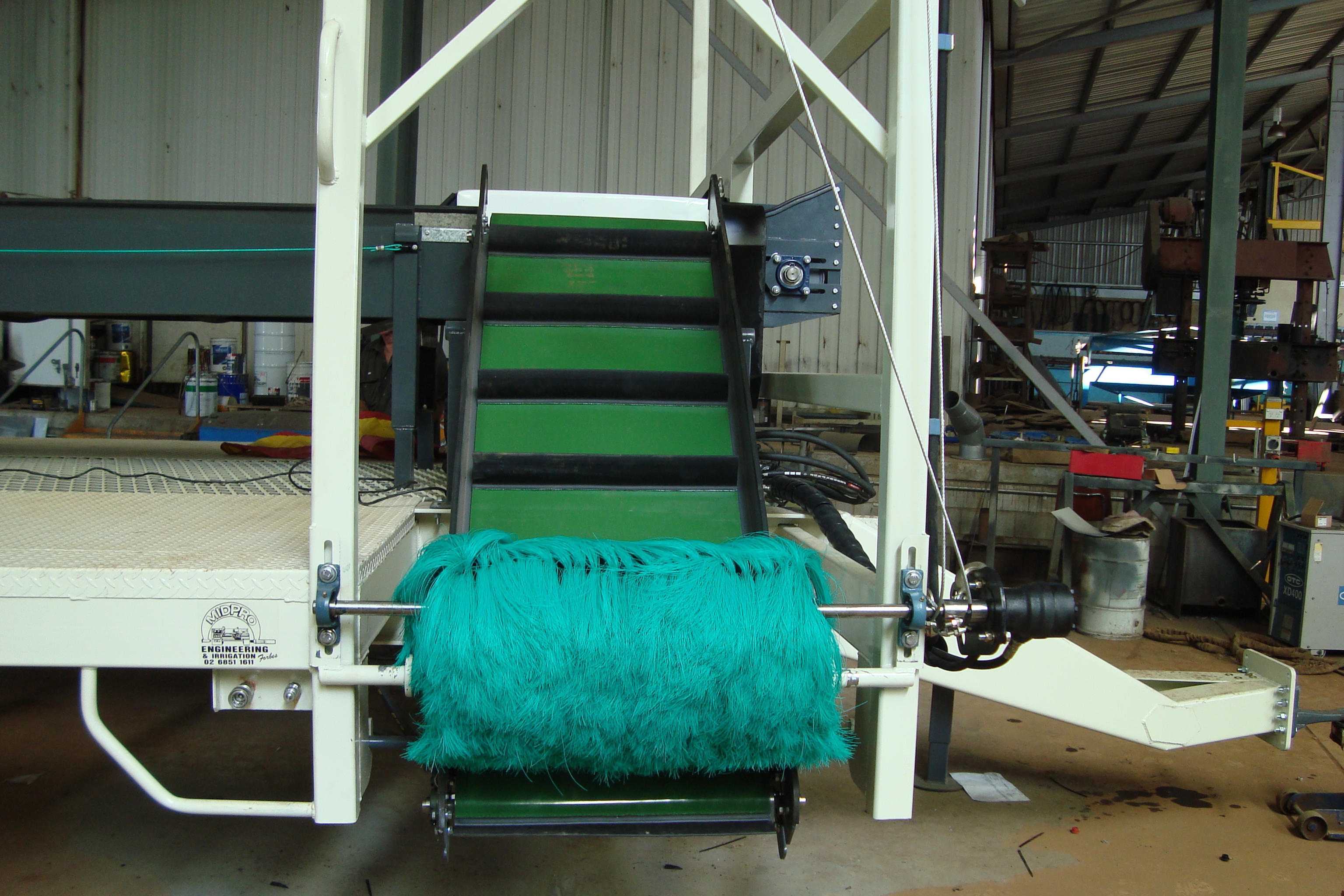 Watermelon Harvesting Trailers | midproengineering2