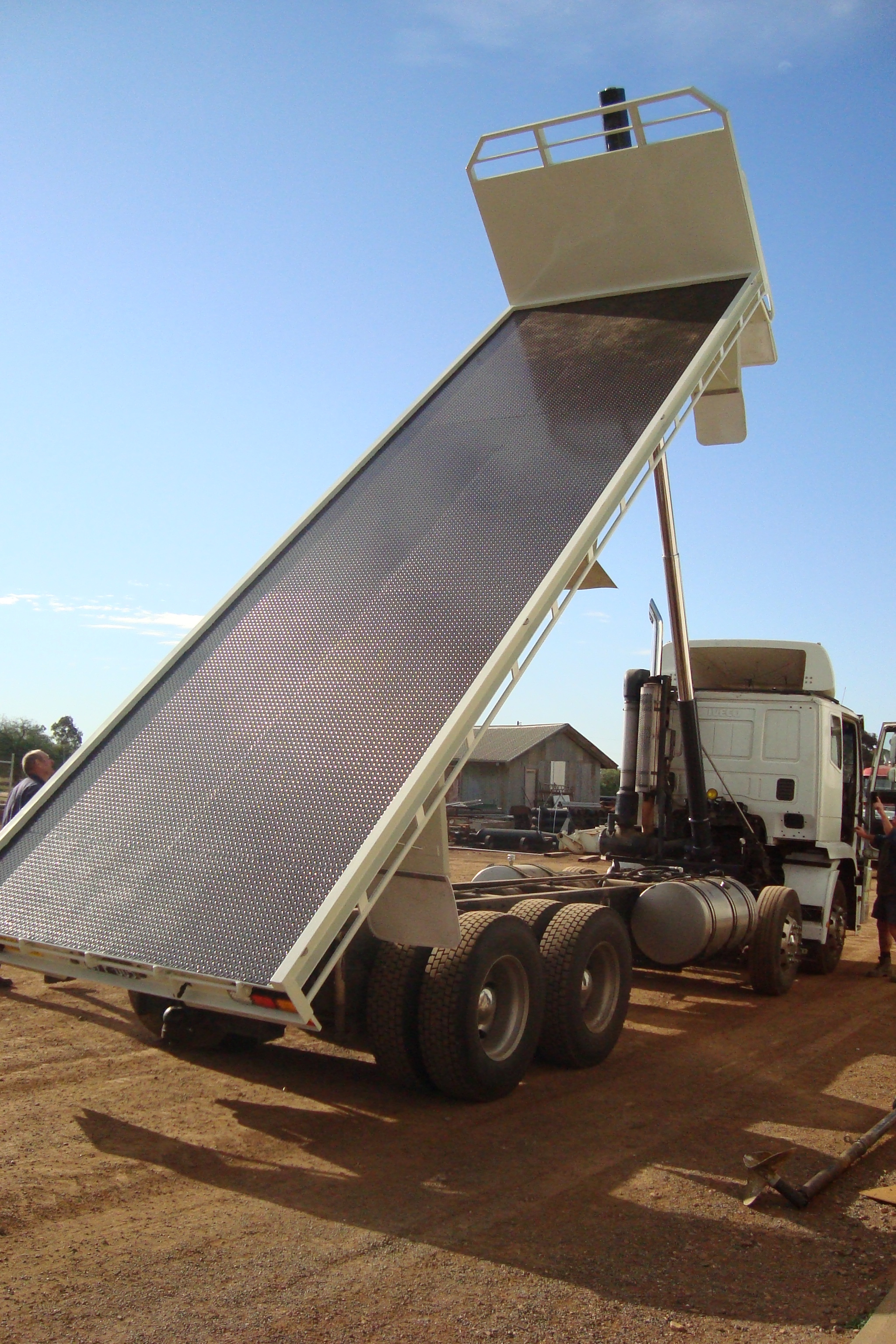 Tipper Bodies | midproengineering2