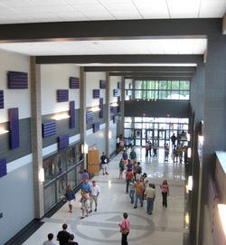 Cramer HS | boomerang-design