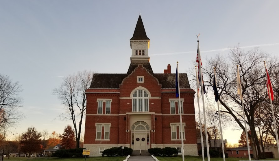 Commission discusses repairs to Linn County Courthouse