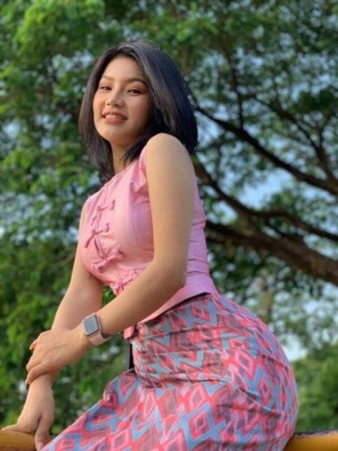 CALL GIRLS IN GURGAON LOCANTO