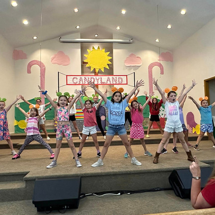 Gallery | Kids Center Stage