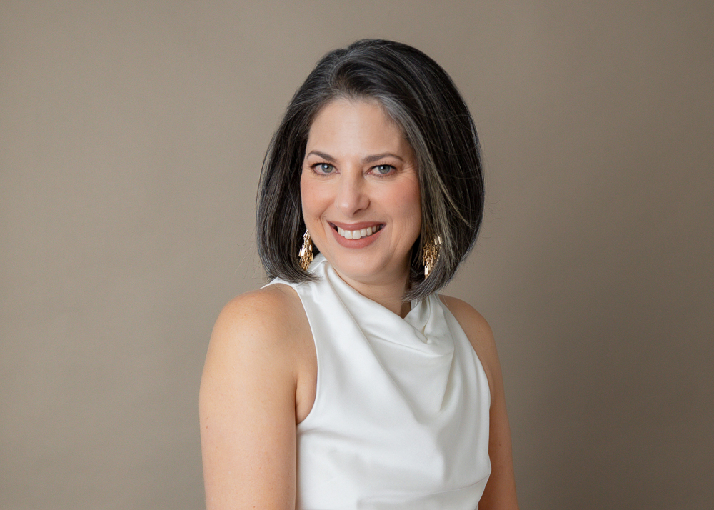 How to Prepare for Professional Headshots or Personal Branding Photo ...