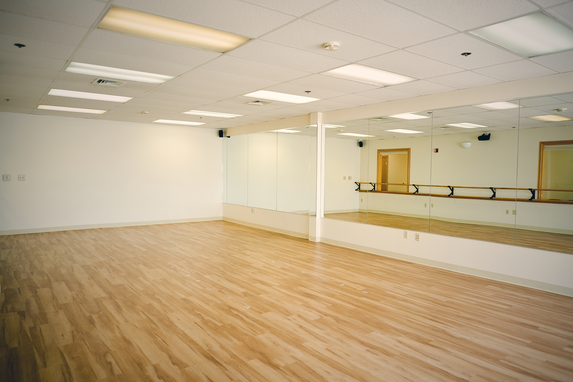 The Facility | dance-center