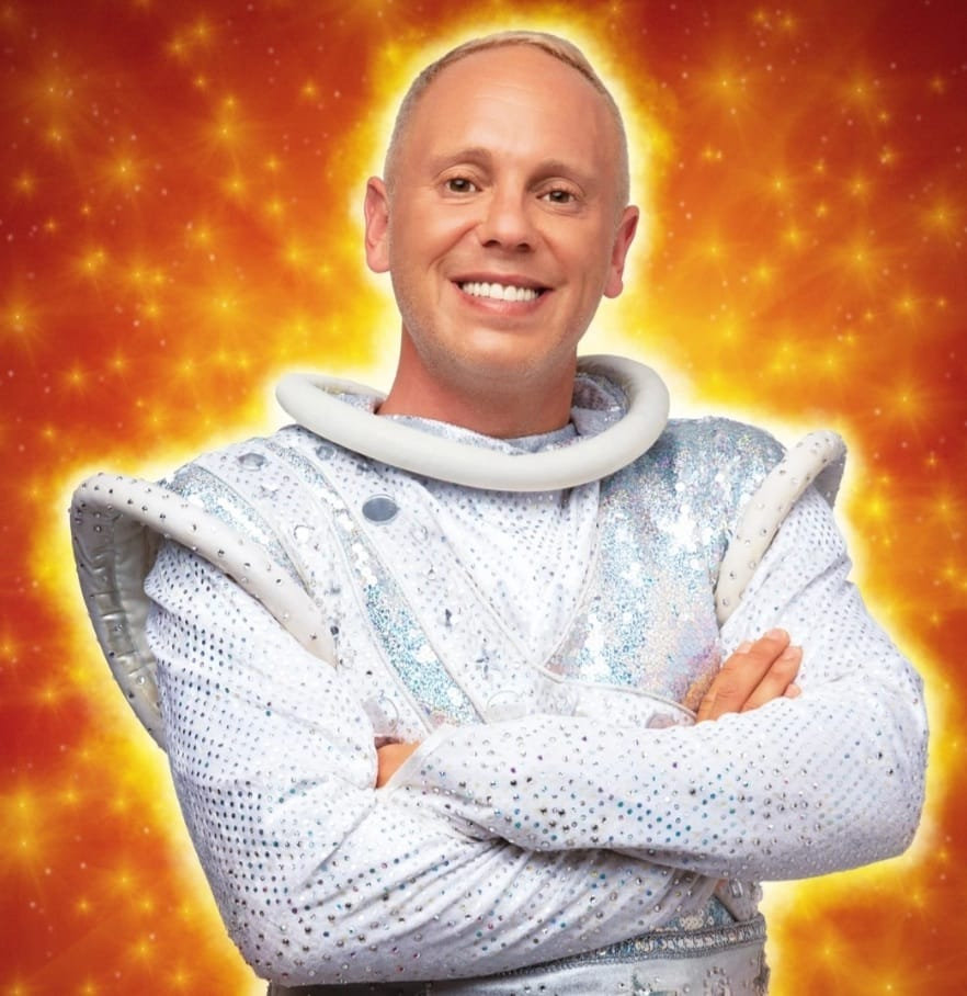 Rob Rinder on Panto, Strictly, and being Judge Rinder.