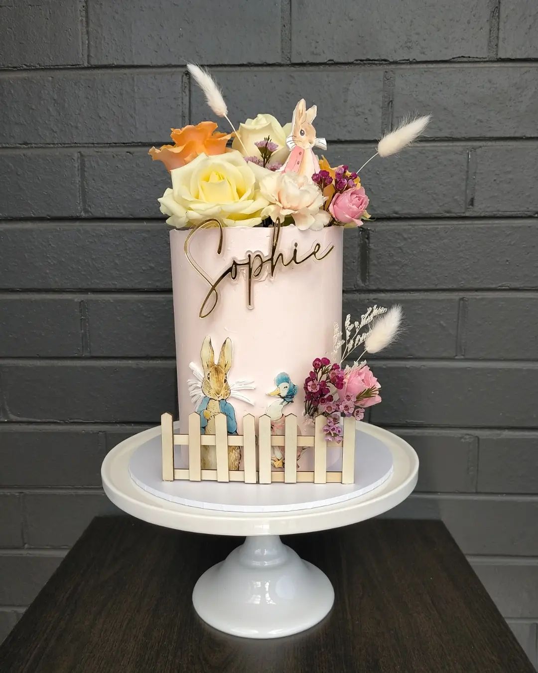 Natacakes | Custom cakes | Wedding cakes | Geelong