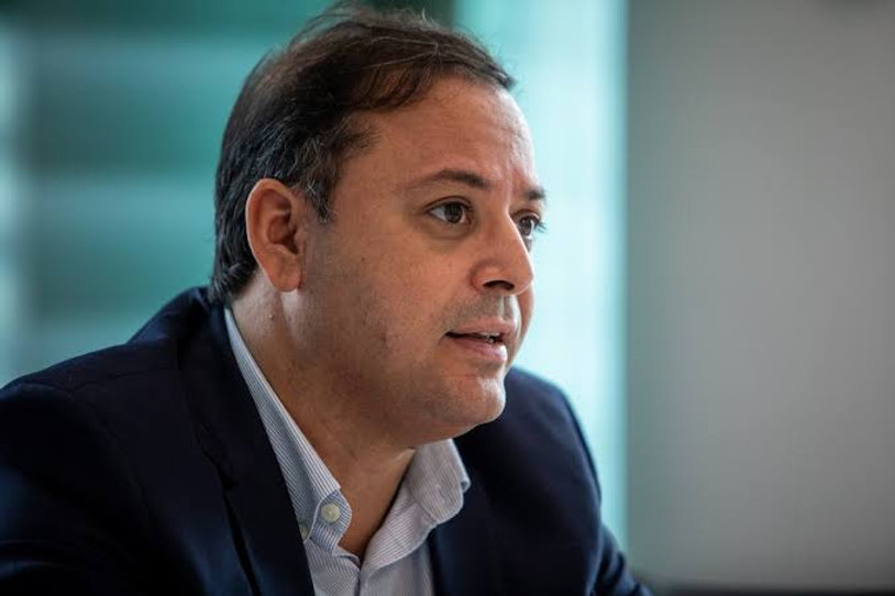 Rodrigo Neves lidera em Niterói com 44% das intenções de voto, aponta ...